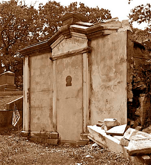 Hawkeye State Adventures: Visiting Des Moines, Iowa’s Woodland Cemetery ...