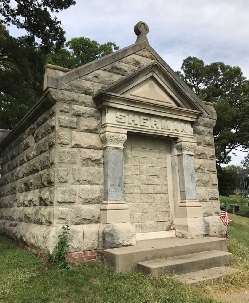 Hawkeye State Adventures: Visiting Des Moines, Iowa’s Woodland Cemetery ...