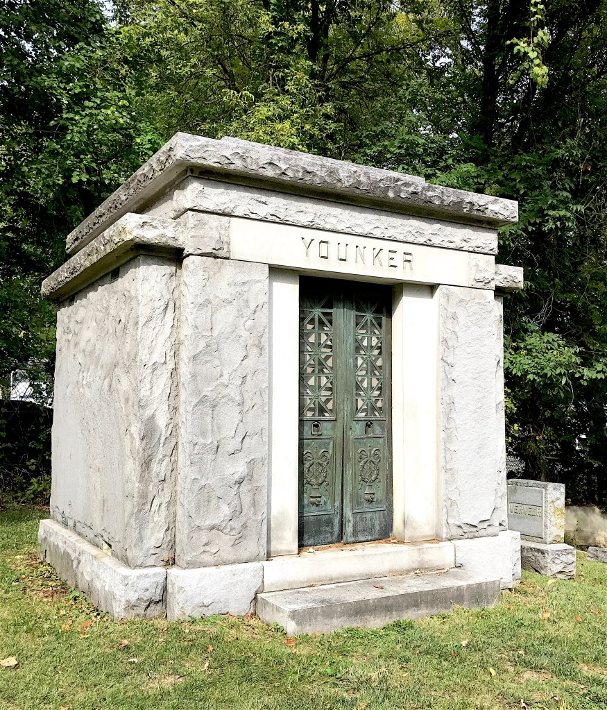 Hawkeye State Adventures: Visiting Des Moines, Iowa’s Woodland Cemetery ...