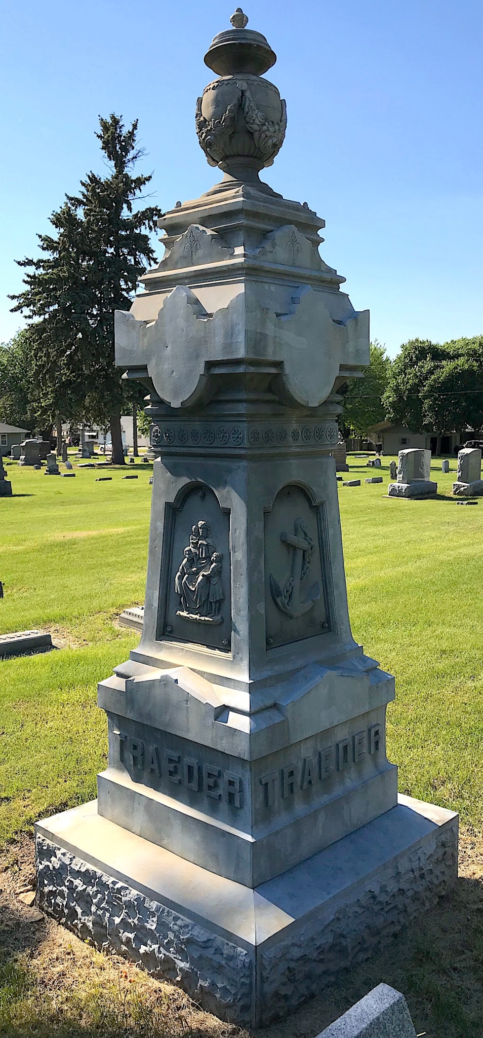 Iowa/South Dakota Cemetery Hopping: Discovering Iowa’s Le Mars Cemetery ...