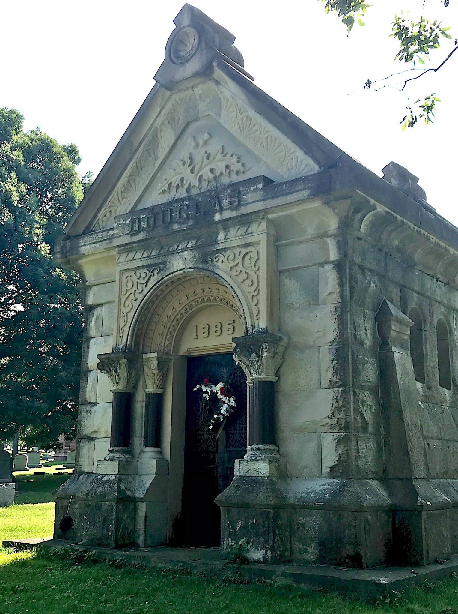 Return to the Hawkeye State: Lingering at Cedar Rapids’ Oak Hill ...