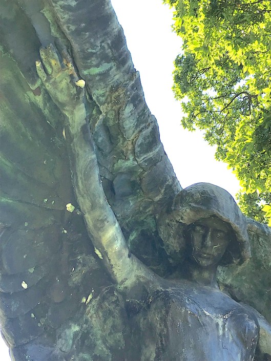 The Black Angel of Iowa City, Iowa: Stopping by Oakland Cemetery, Part ...